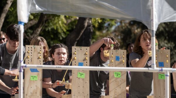 Students Reach for the Stars in NASA JPL Contest - Hawkdive.com