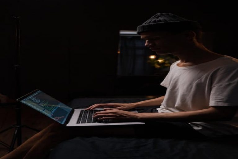 How To Boot M1 MacBook Into DFU Mode? - Hawkdive.com