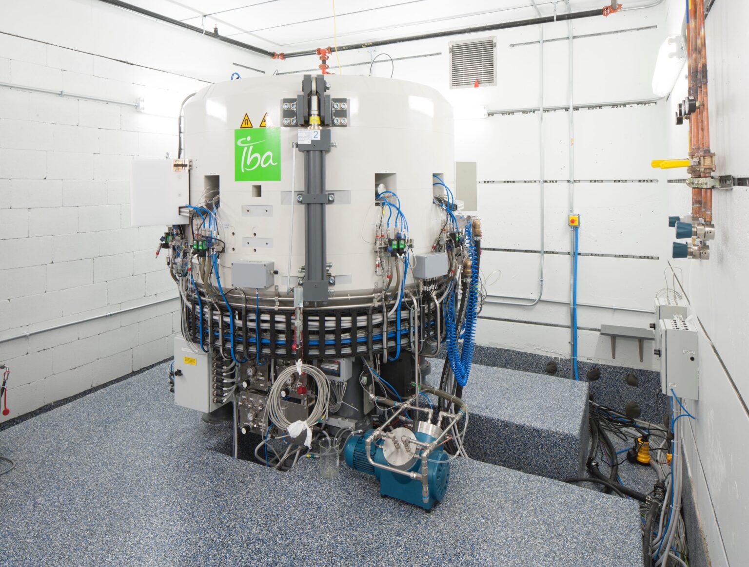 Understanding Cyclotrons: A Brief Overview - Hawkdive.com