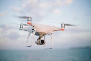 Ultimate Drone Buying Guide For Total Beginners 2023 - Hawkdive.com