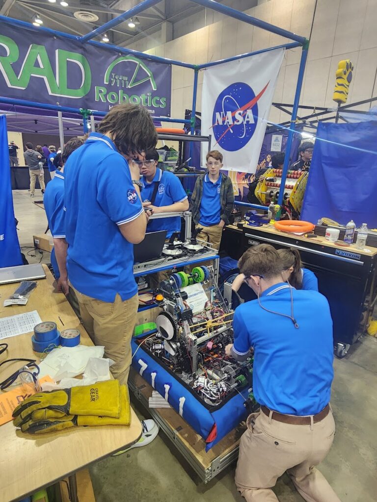 Media Invited to NASA's Annual FIRST Robotics Competition - Hawkdive.com