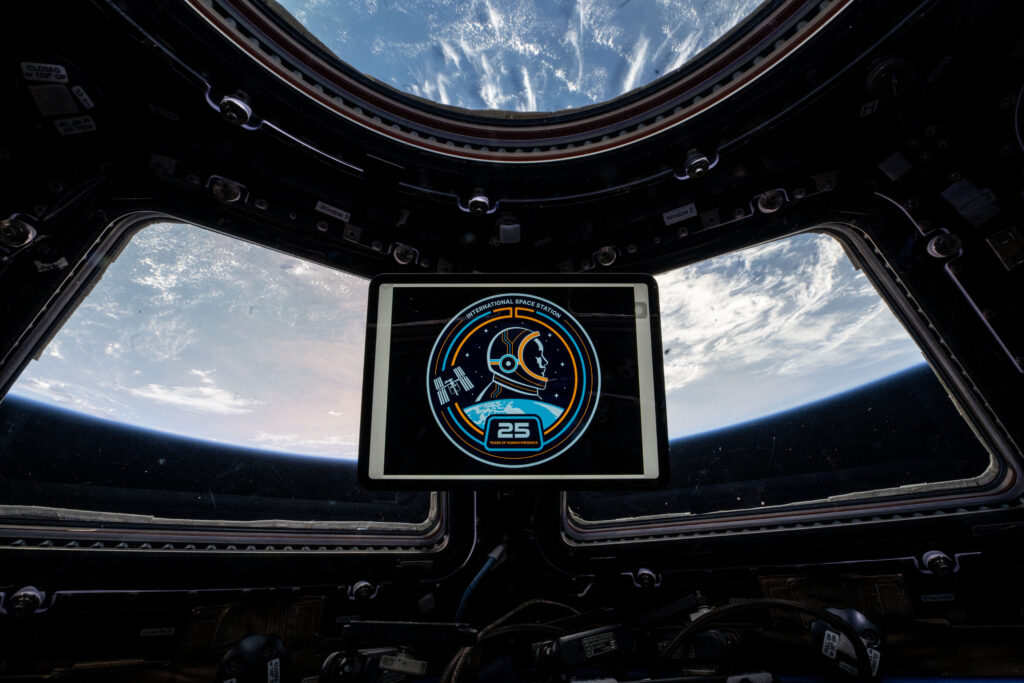 NASA Marks 25 Years of Humanity Living on the ISS - Hawkdive.com
