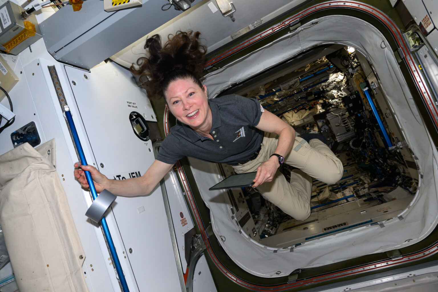 NASA's Tracy C. Dyson Leads Space Station Science Mission - Hawkdive.com
