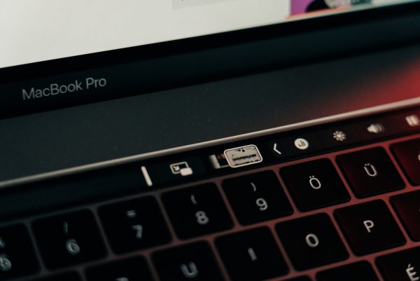 How To Fix And Restart The Macbook Touch Bar When It Stops Working ...